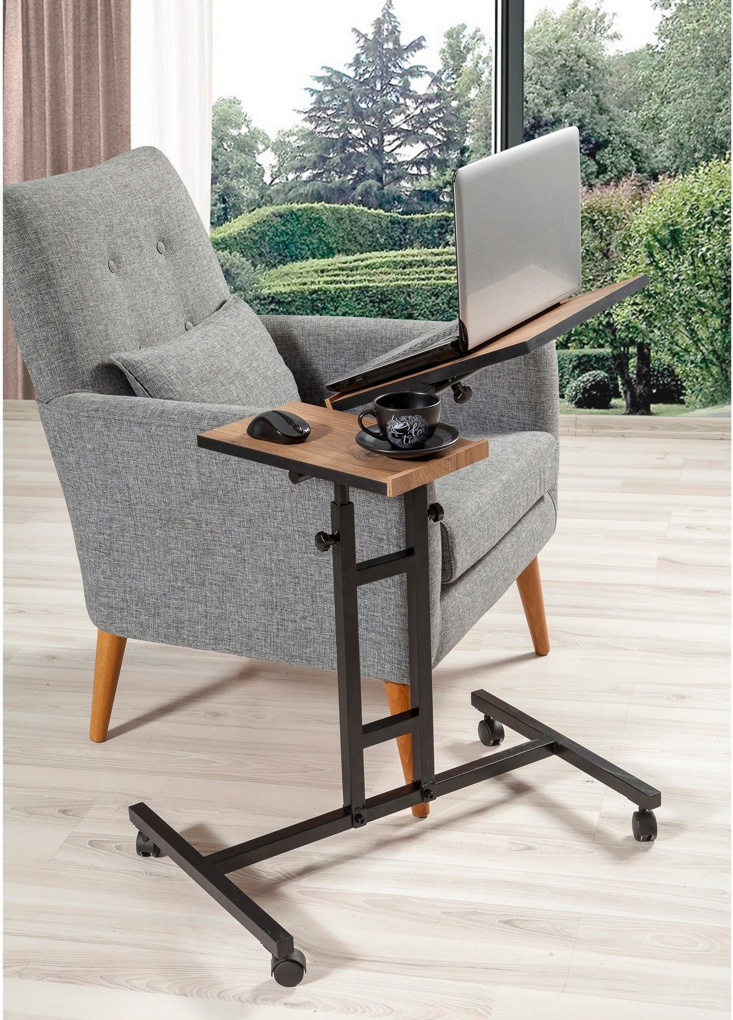 Glen laptop bord 67x45,5 cm - Fyrretræ/sort (på hjul) - 859 DKK ...